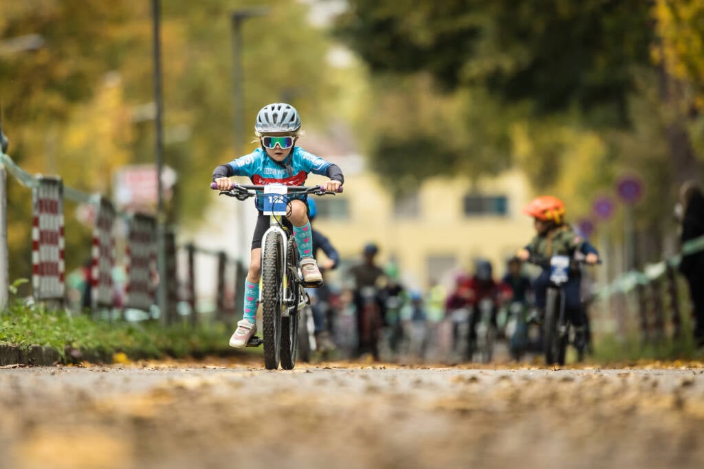 Ein Velofest für gross und klein – neuer Teilnehmerrekord – gravel ride ...